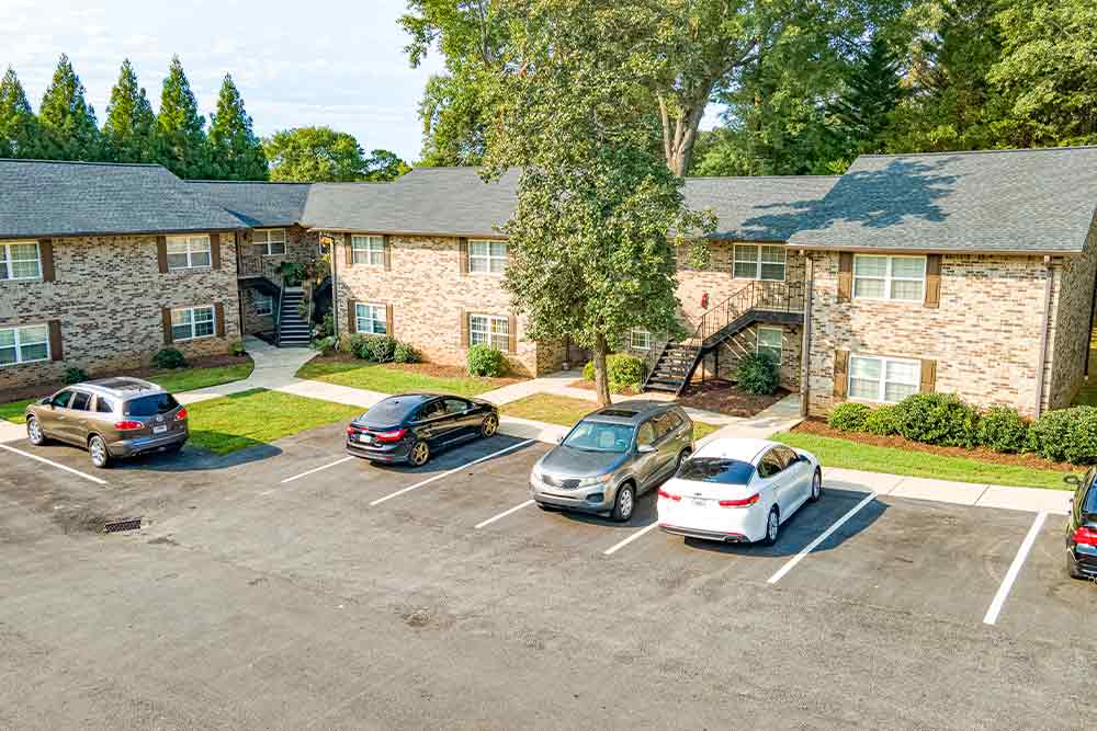 Apartment Building in Gainesville, GA | City Walk Apartments